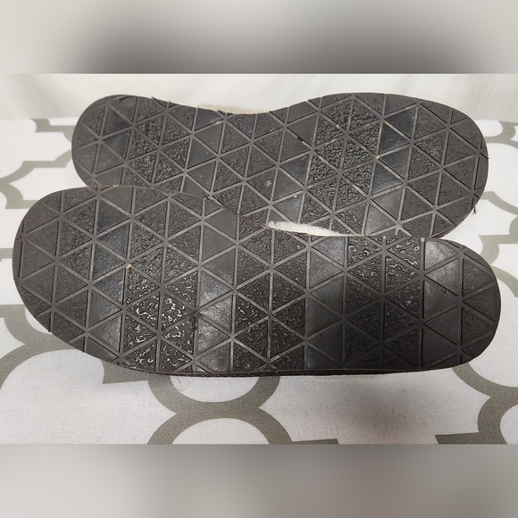 Propet | Shoes | Propet Btand Slippers Size 7 | Poshmark